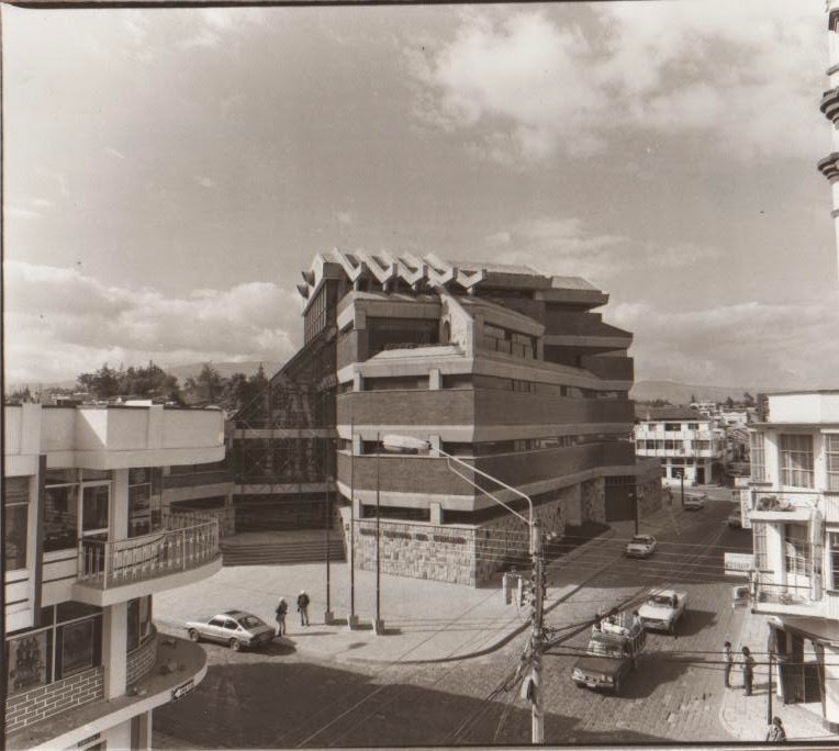 ARQUITECTURA MODERNA EN ECUADOR