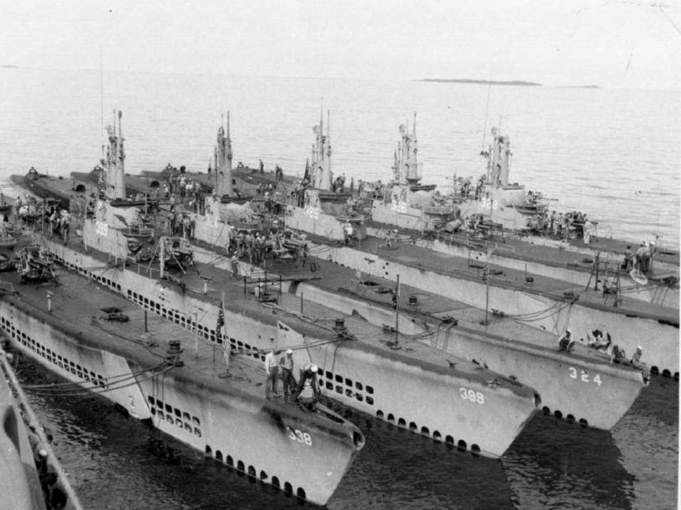 The Noodleman Group: NAVAL HISTORY 8,568