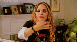 gifs. : • Mary-Kate Olsen