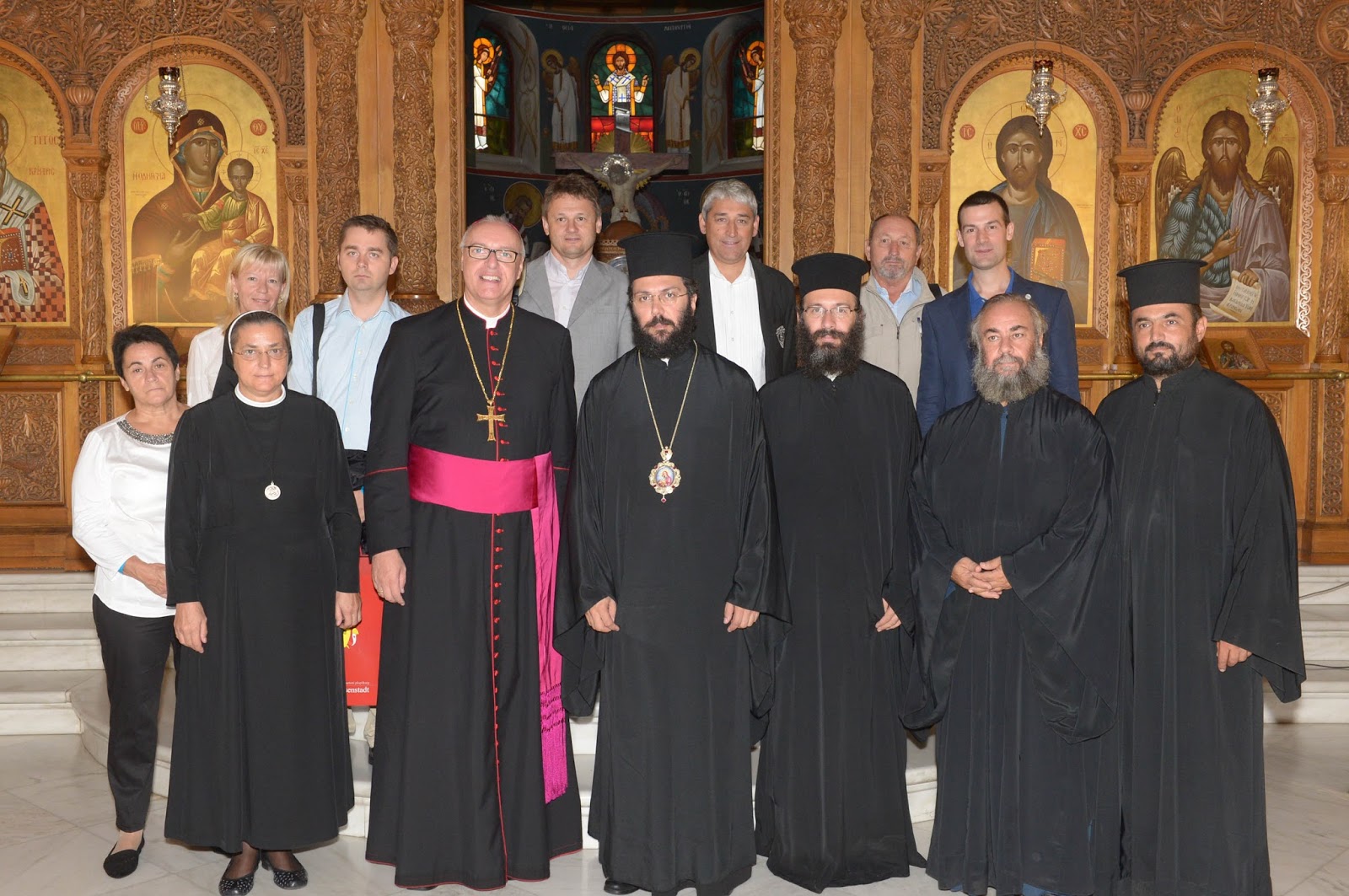 ΦΩΣ ΦΑΝΑΡΙΟΥ: Ο ΜΗΤΡΟΠΟΛΙΤΗΣ ΑΥΣΤΡΙΑΣ ΑΡΣΕΝΙΟΣ ΚΑΙ Ο ΡΩΜΑΙΟΚΑΘΟΛΙΚΟΣ ...