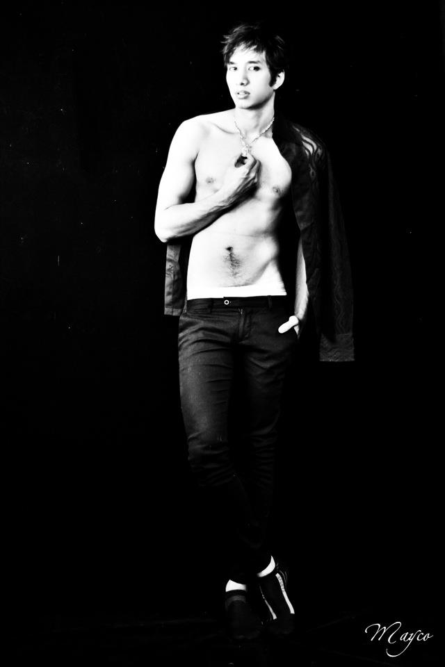 M y a n m a r H u n k s: Shirtless Zin Min Aung