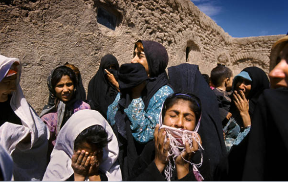 OLTRE IL MURO: ARTE e FOTOGRAFIA: STEPHANIE SINCLAIR | PHOTOGRAPHER