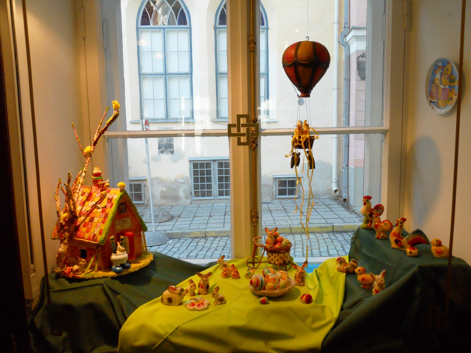 The Marzipan Museum Part. 1 - IL MONDO CAPOVOLTO