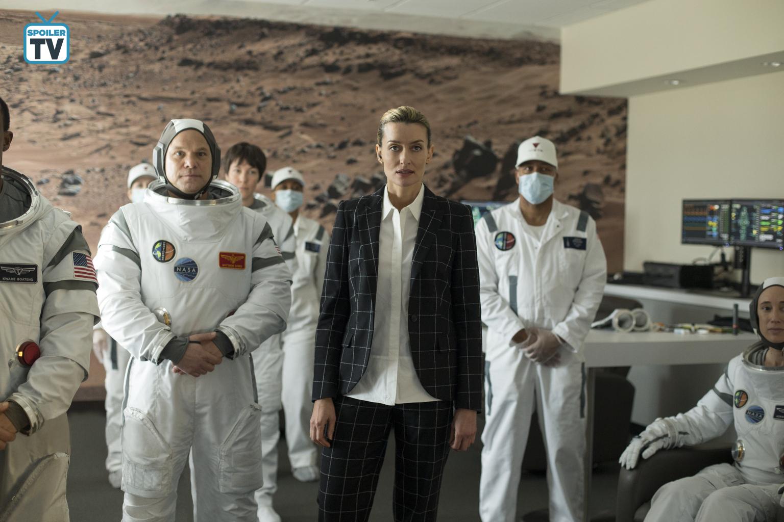 The First | Série ganha novas fotos promocionais - Star+ Brasil Notícias