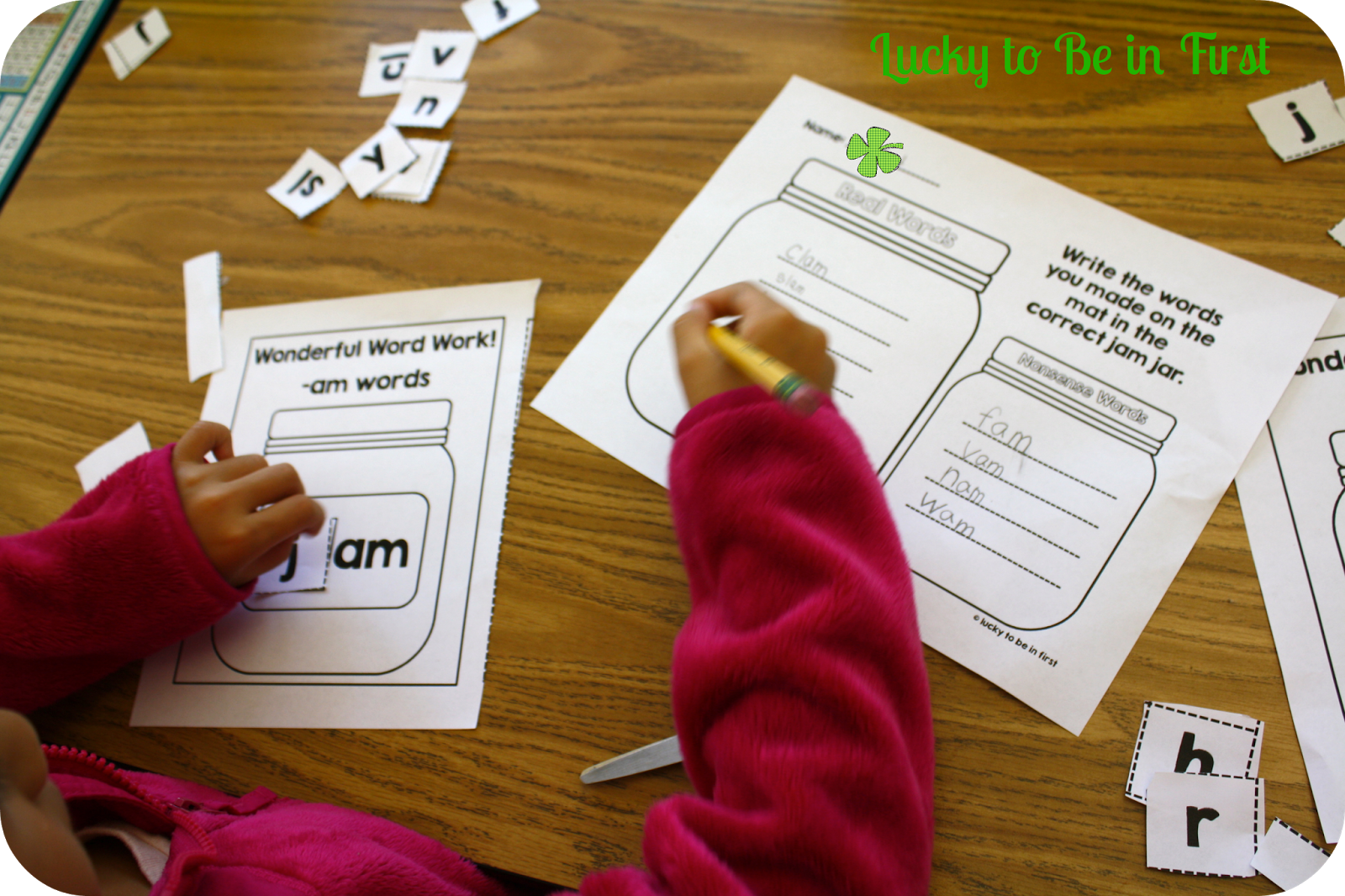 Teaching Blog Round Up: Word Up! Work Activities for Short Vowels