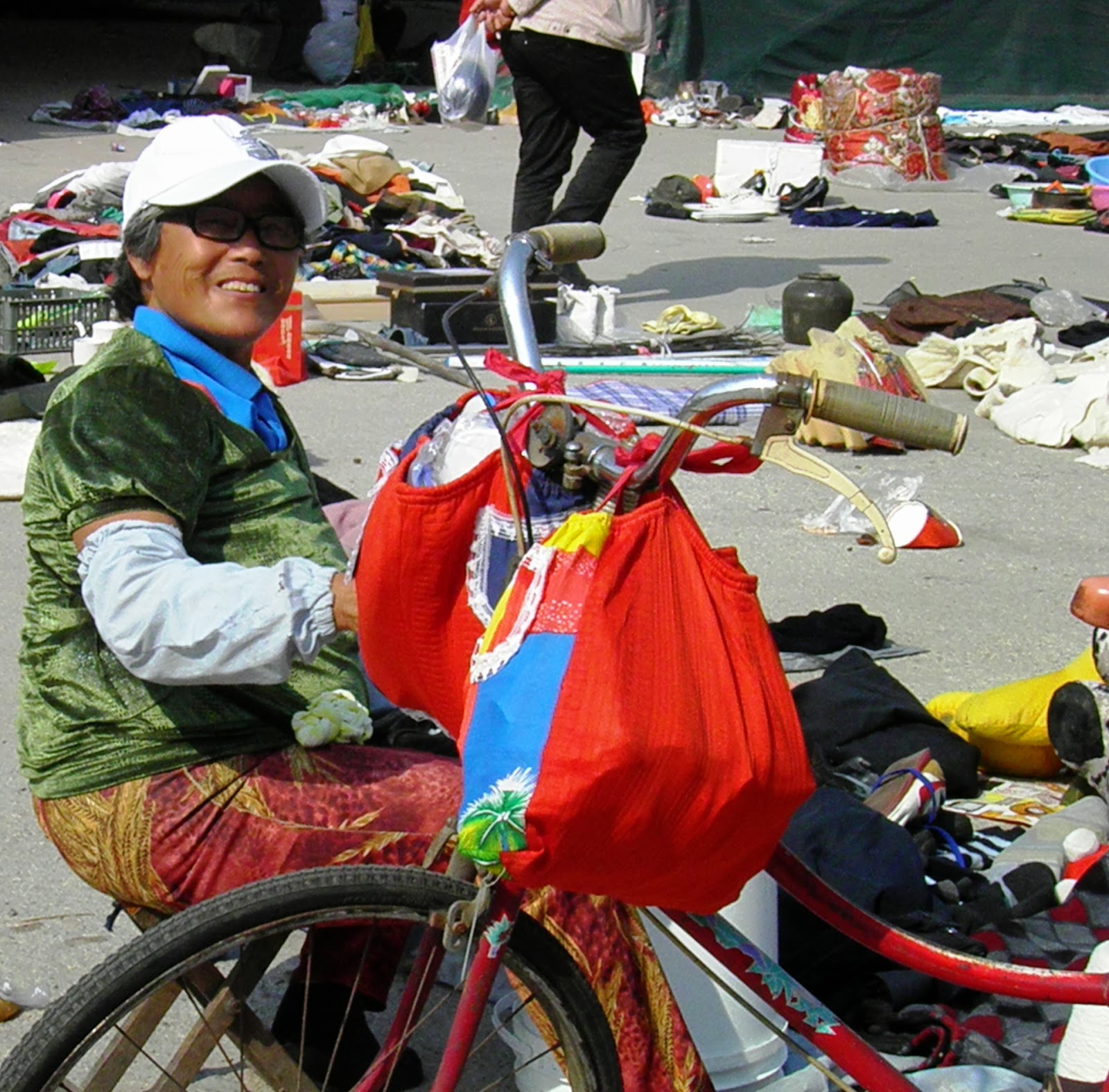 Chinese Flea Market | The Mosbys in China