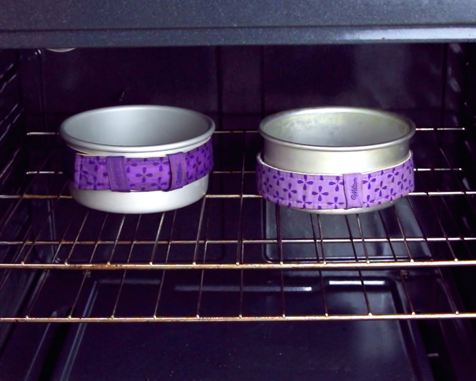 {VIDEO} How To Bake Flat Cakes (5 Tips for Baking Layer Cakes) - The ...