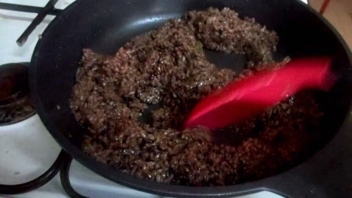 Tagalog Kitchen: How To make Rice Cake..Biko na Pirurutong
