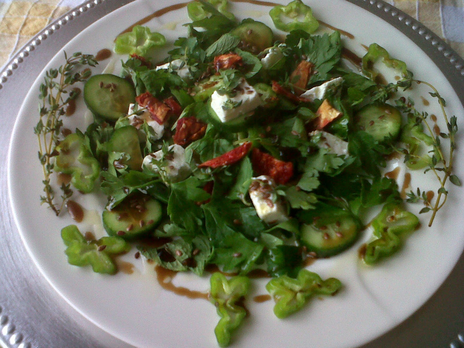 Mutfağımdaki güneş: Salatalar ve Mezeler