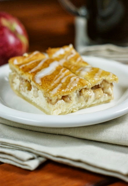 Apple Cinnamon Breakfast Cheesecake {& I'm glad termites don't eat ...