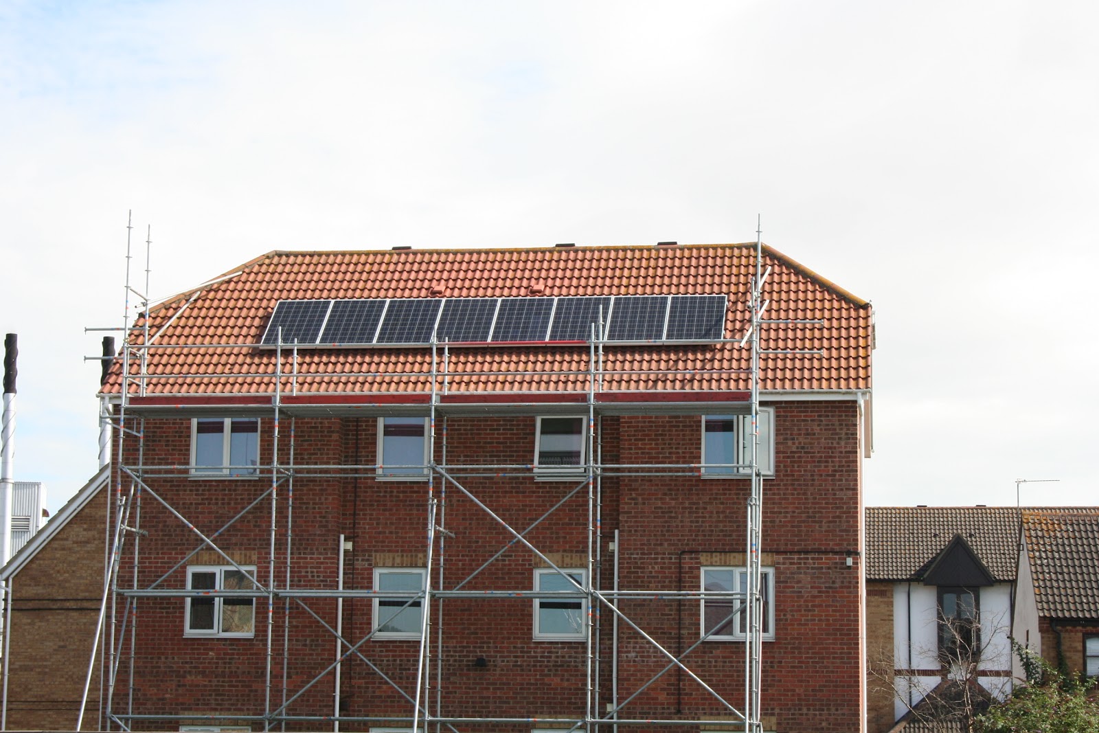 Latest Installations: 2 kWp Solar Panel installation using 8x Canadian ...