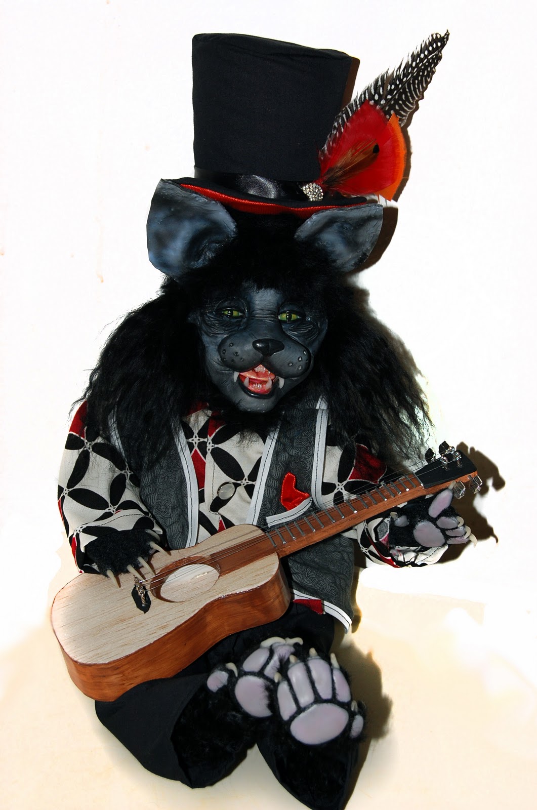 Holiday Art Dolls: Fat Cat Singing