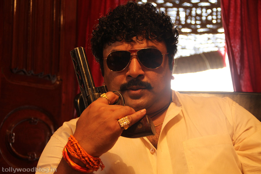 Bezawada Movie Photos Stills Naga Chaitanya, Amala Paul