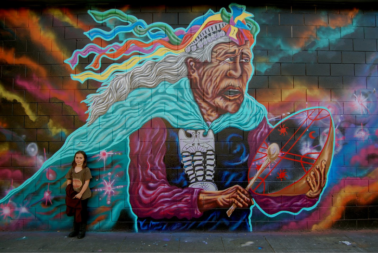 PESKADOR: MACHI DEL PUEBLO MAPUCHE, :PEACE & DIGNITY WALL" EAST OAKLAND