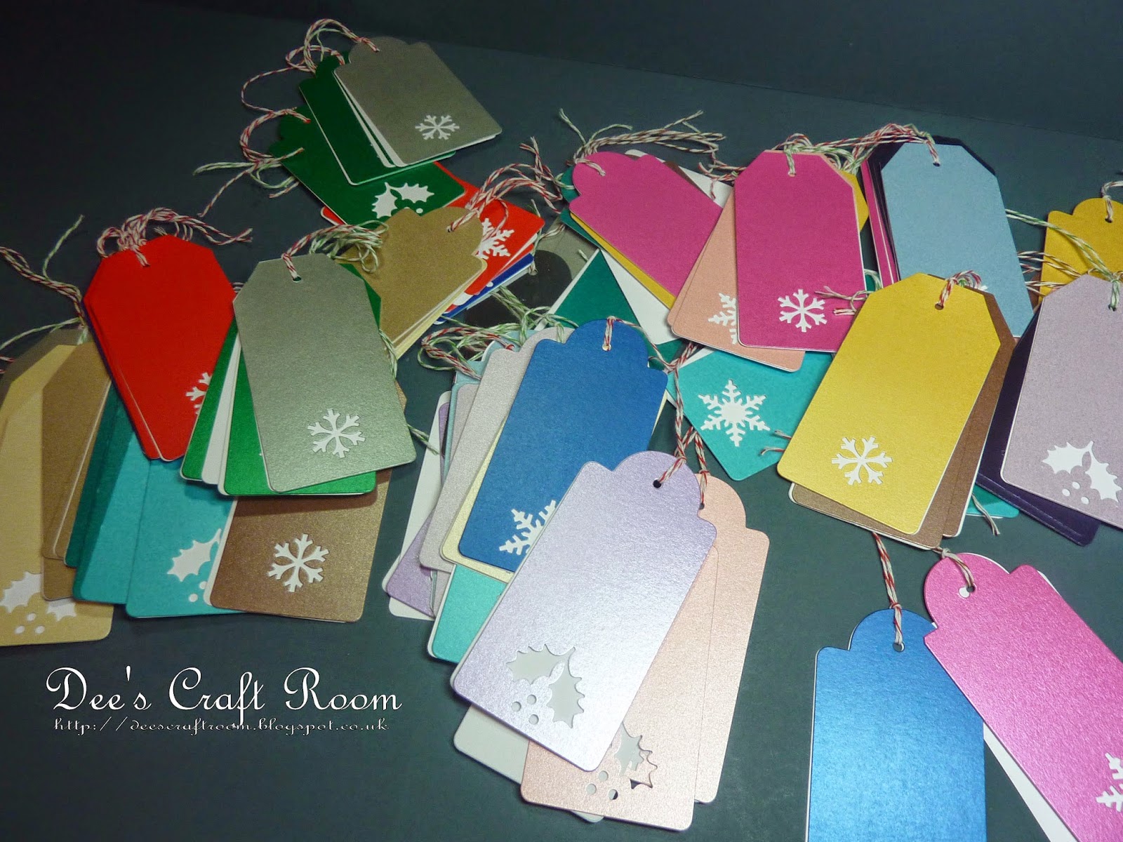 Dee's Craft Room: Christmas Tags
