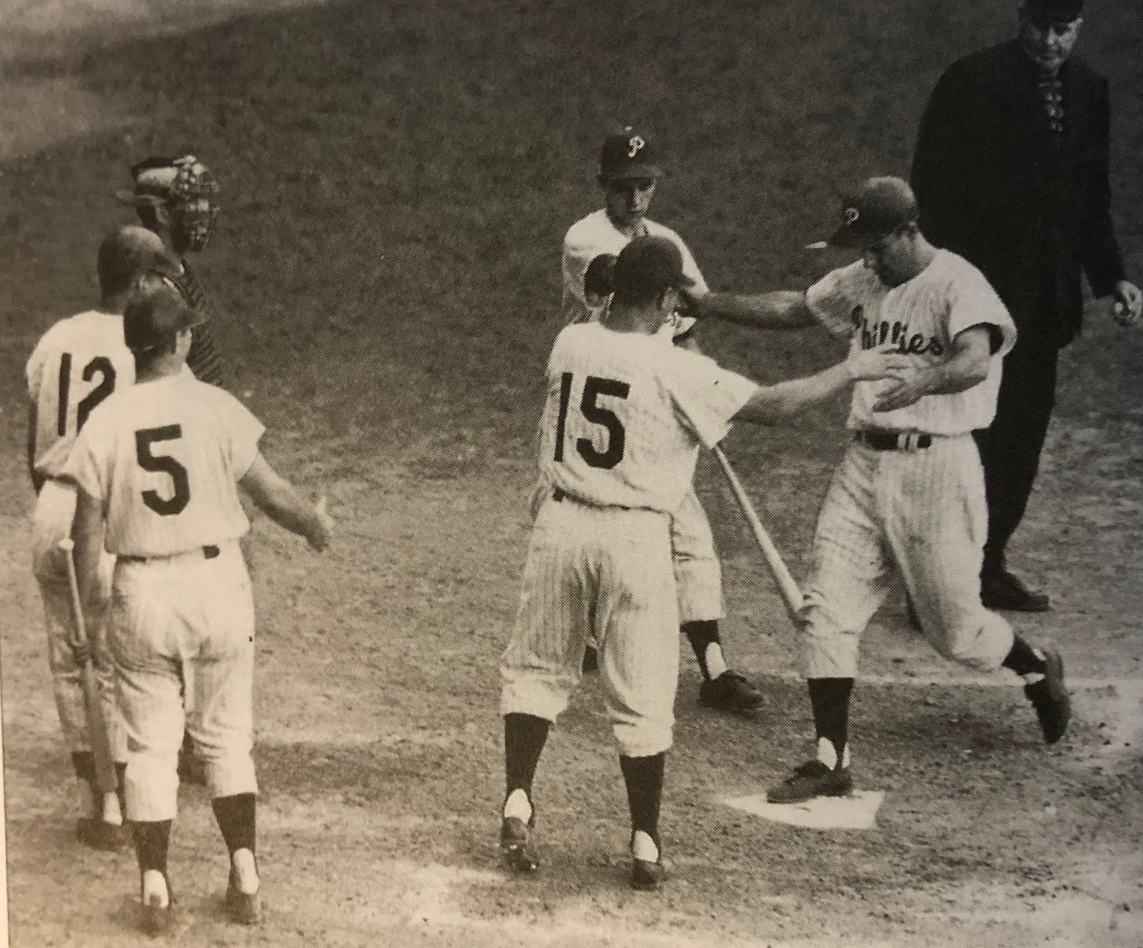 The Phillies Room: 1956 Topps #46 Gene Freese