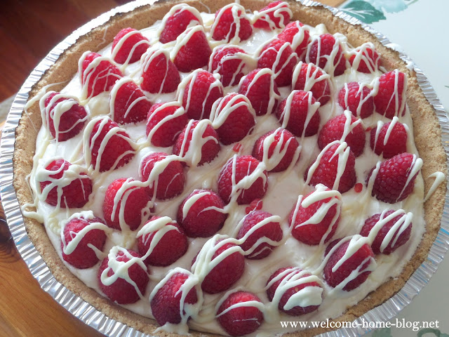 Welcome Home Blog: Raspberry White Chocolate Cheesecake Pie