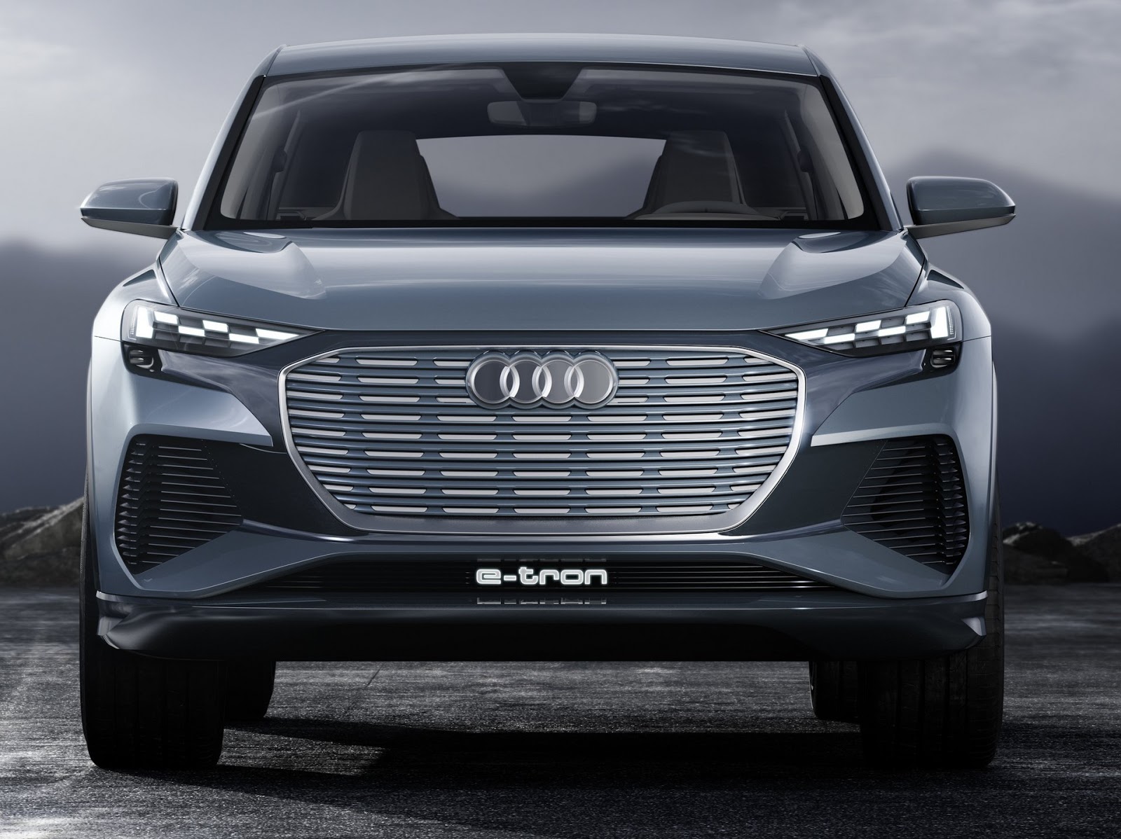 Audi revela Q4 E-Tron: SUV elétrico estará à venda em 2020