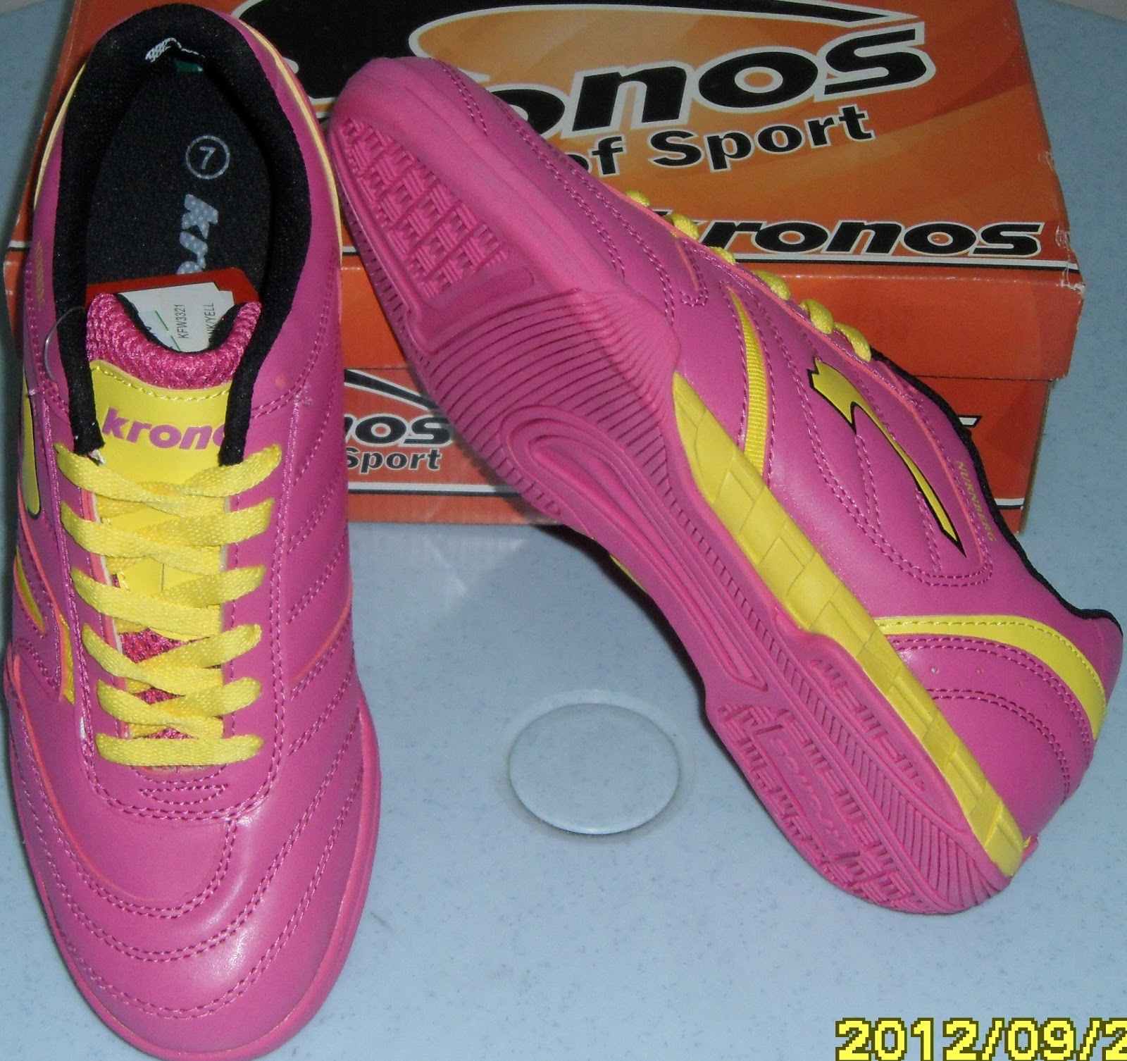 PrimAsia sports boutique: KRONOS FUTSAL SHOES