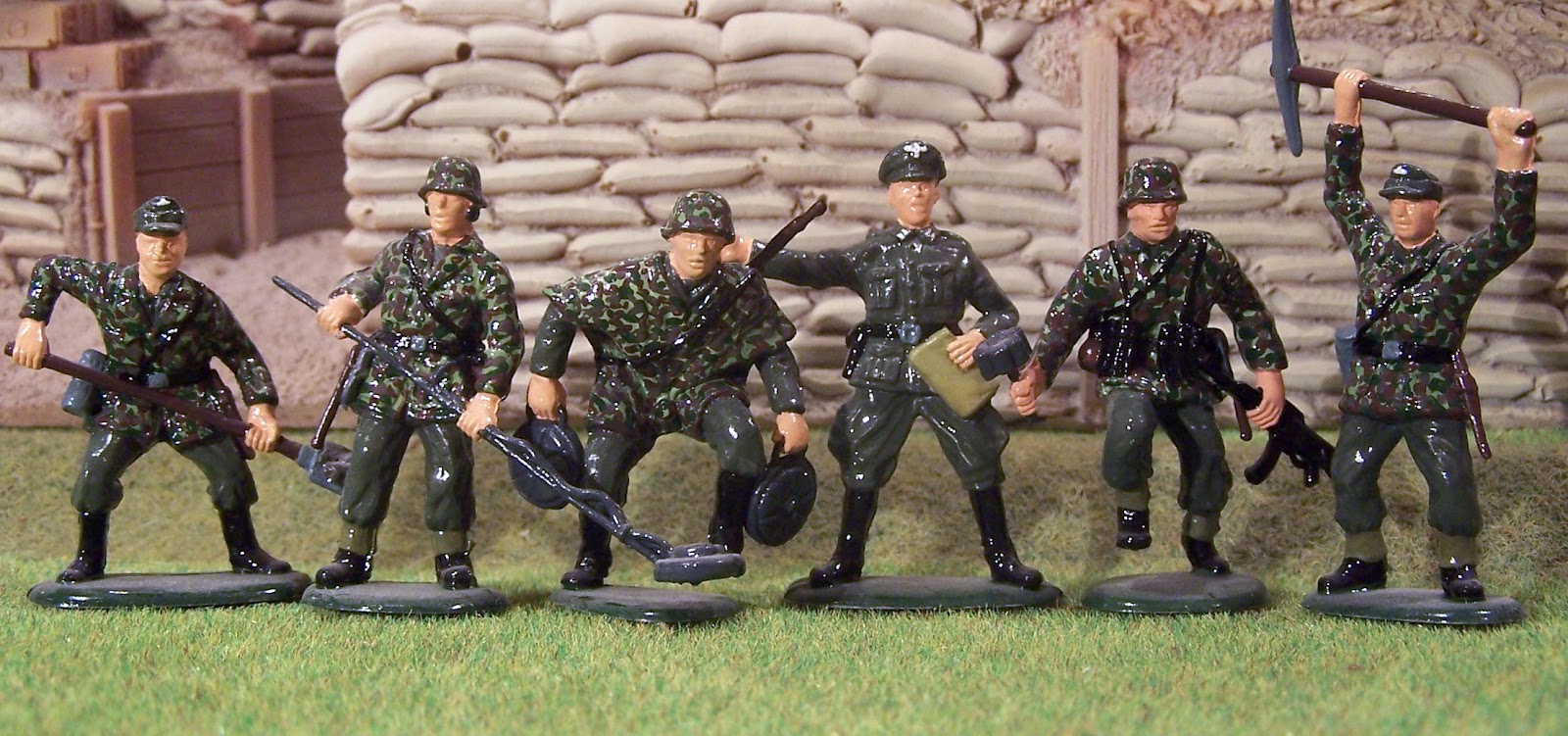 WWII Plastic Toy Soldiers: Revell - Toy Soldiers