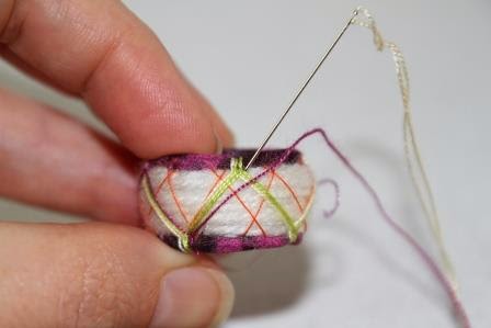 threads: tutorial - embrodered rings , part 4