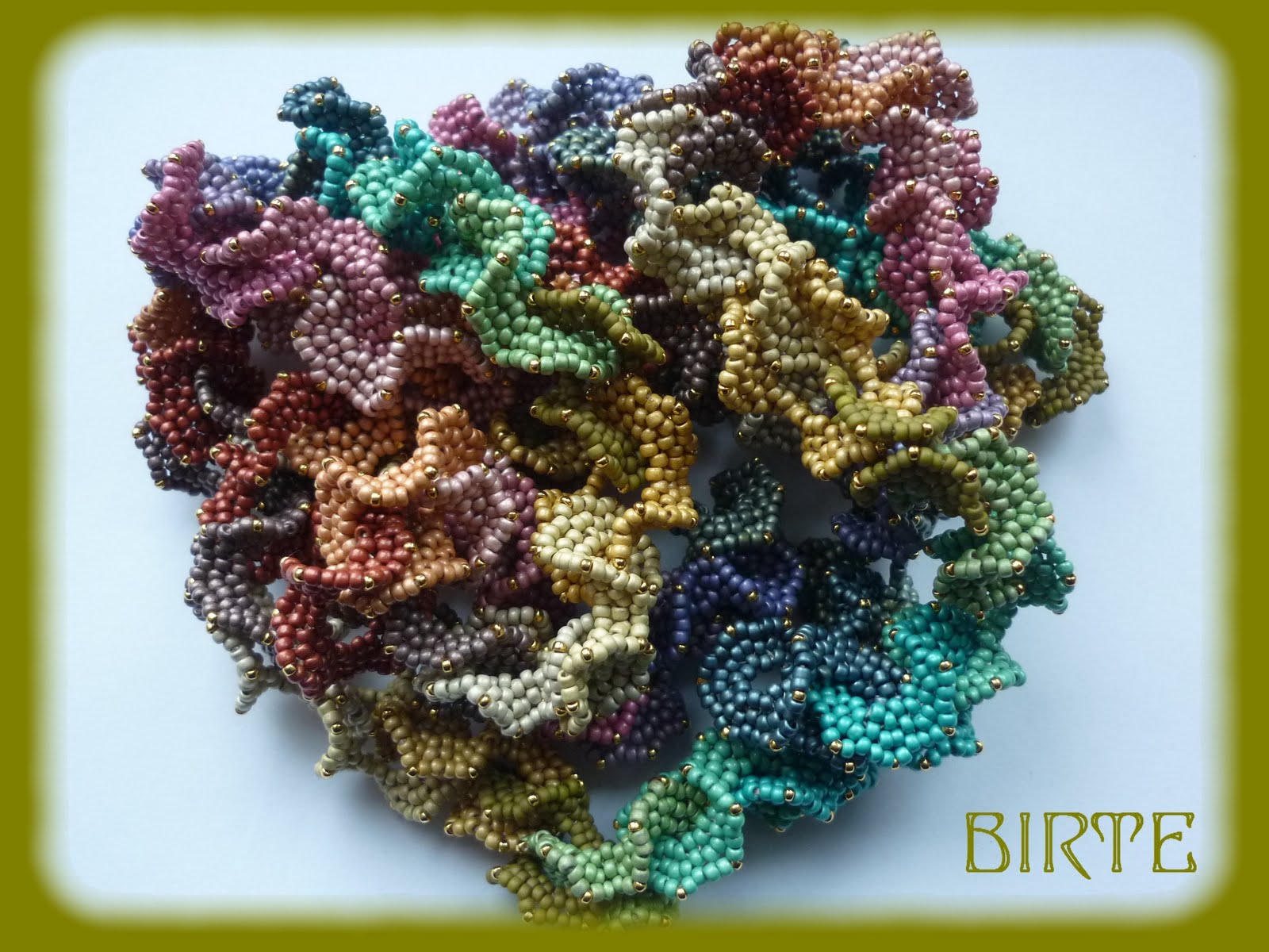 PERLENREICH: Pastelli