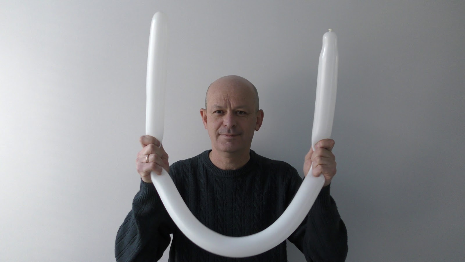 CLASSICAL: Bunny Balloon Hat