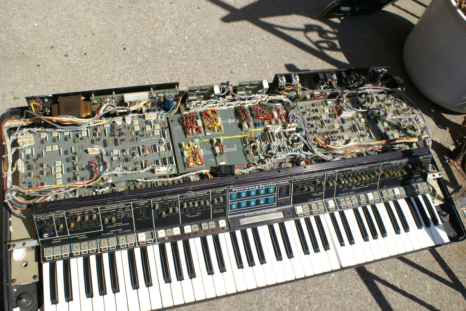 MATRIXSYNTH: Moog Polymoog Keyboard Synthesizer 203a Prototype Museum Piece