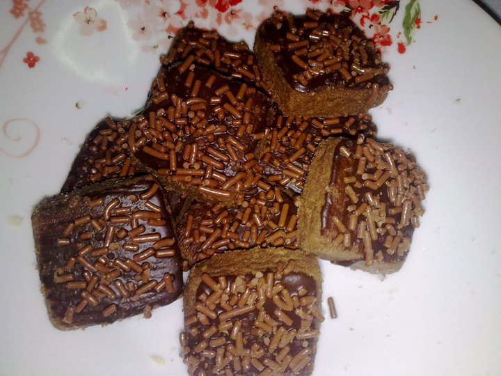 My World: Biskut Raya : Biskut Coklat Rice