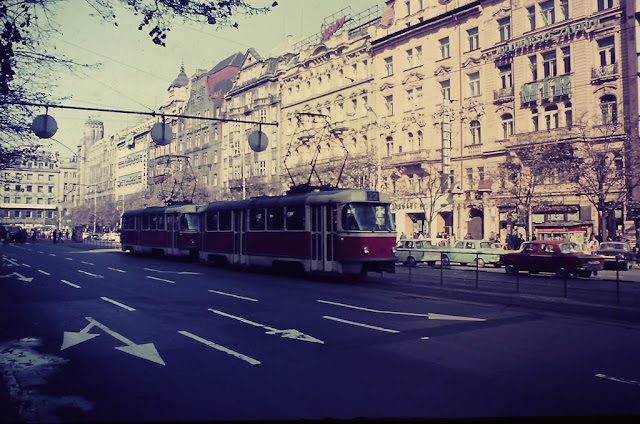 Prague More Than 45 Years Ago – 55 Stunning Color Photos of the Czech ...