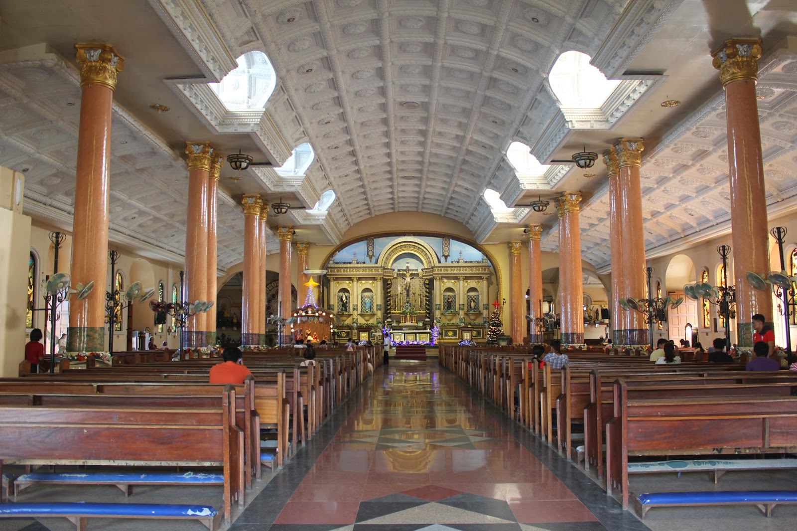 Stay, Stray, Play and Feast: St. Anthony de Padua Church: Iriga City ...