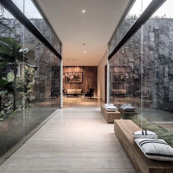 AMAZING SPACES - LOBBY