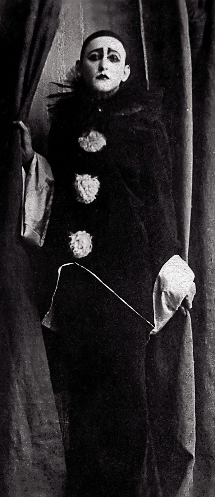 loveisspeed.......: Alexander Vertinsky apartment on Tverskaya... The ...