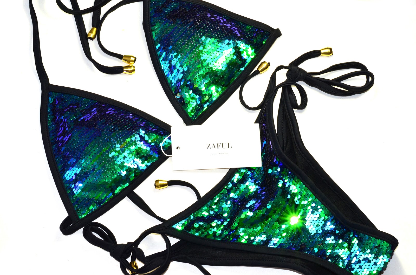 Rysichka: zaful Sequined Scrunch Butt String Bikini Set