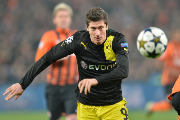 Robert Lewandowski Height Weight : Robert Lewandowski wins UEFA Player ...