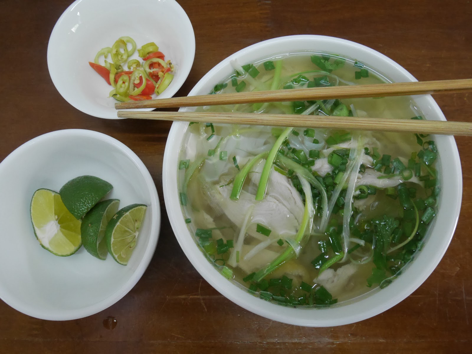 Delicious Vietnamese food by Bếp Ông Trung (The Best Pho so far!)