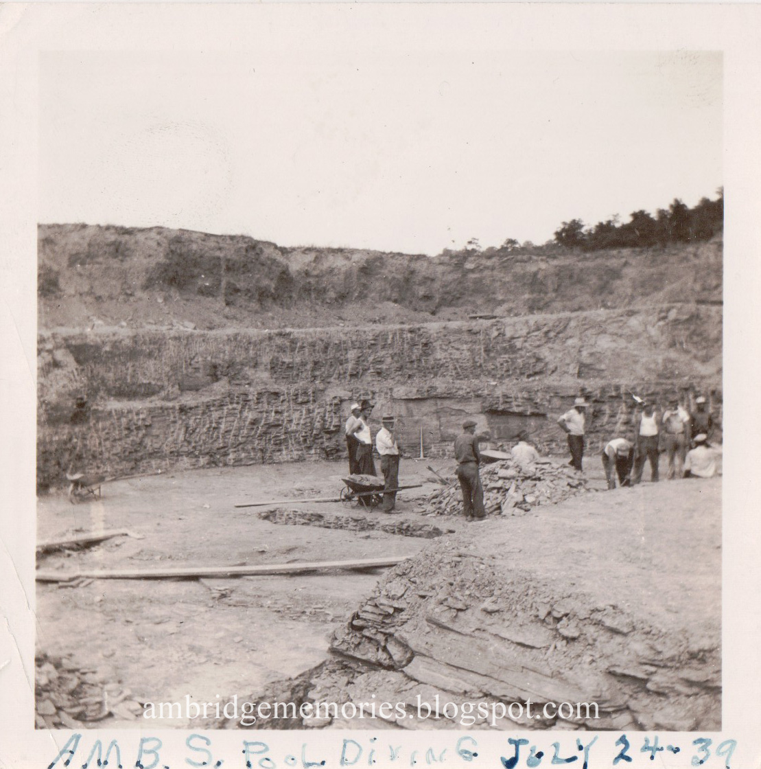 Ambridge Memories: Ambridge Borough Swimming Pool construction, 1939 ...