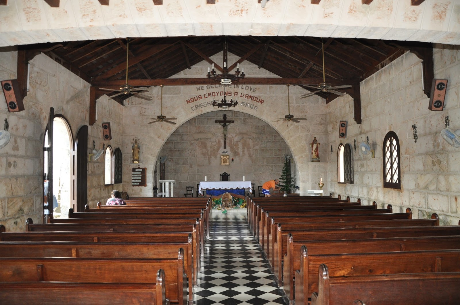 Orbis Catholicus Secundus: St. Elvira: Cuban Church in Resort Town of ...