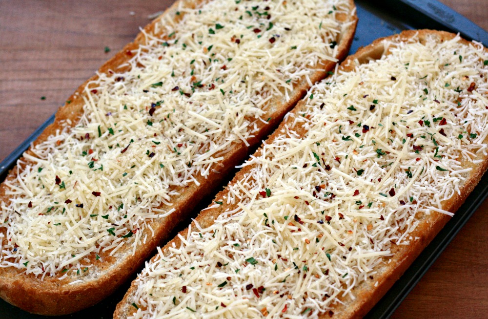 Best Cheesy Garlic Fire Bread Recipe