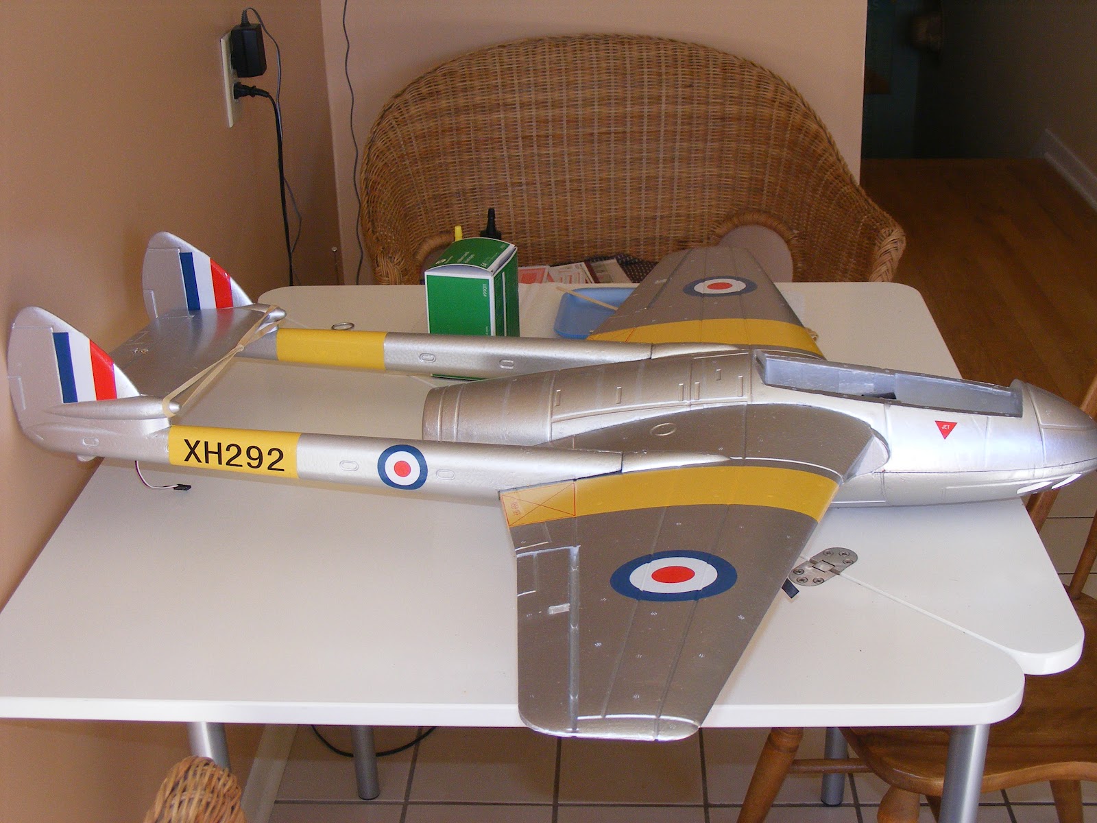 RC Flying Models: Durafly De Havilland Vampire