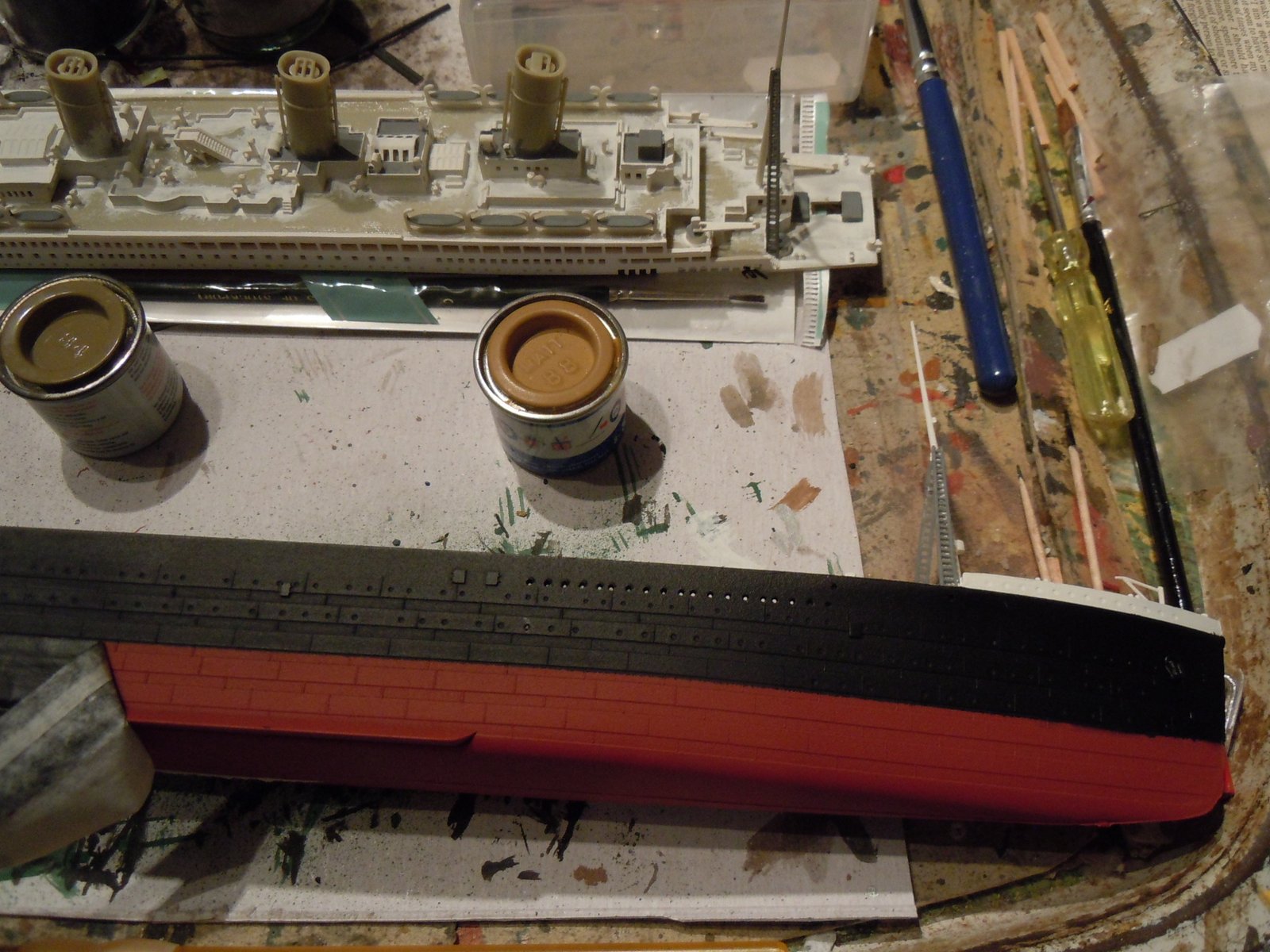 Michael's Model Railways: A Titanic Paint Job