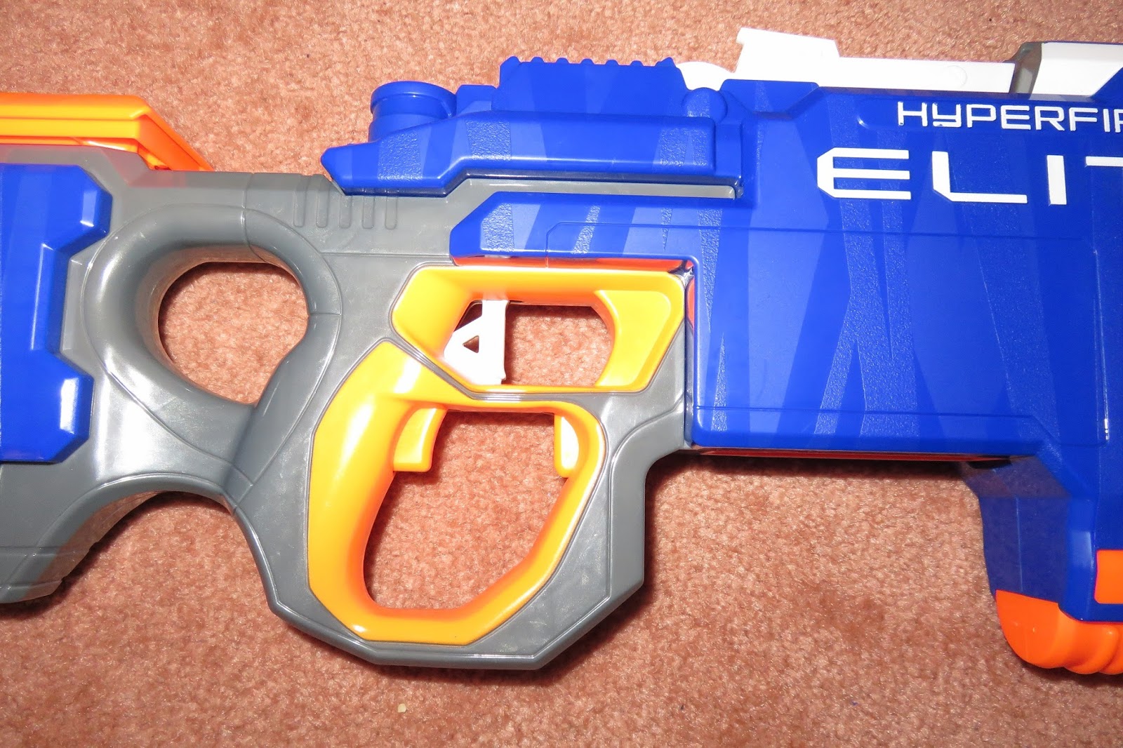 Outback Nerf: Review: Nerf Elite Hyperfire (21m Aus grey trigger)