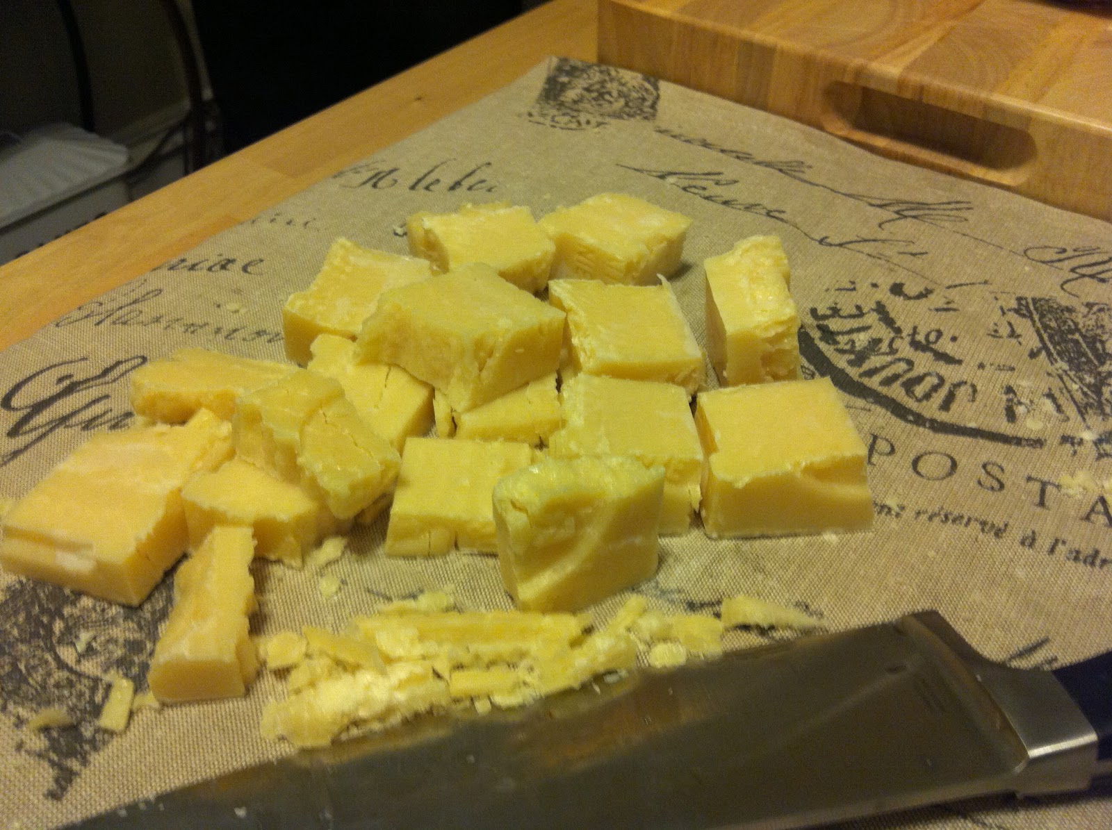 C'est La Vie: How to Cut A Cube of French Soap