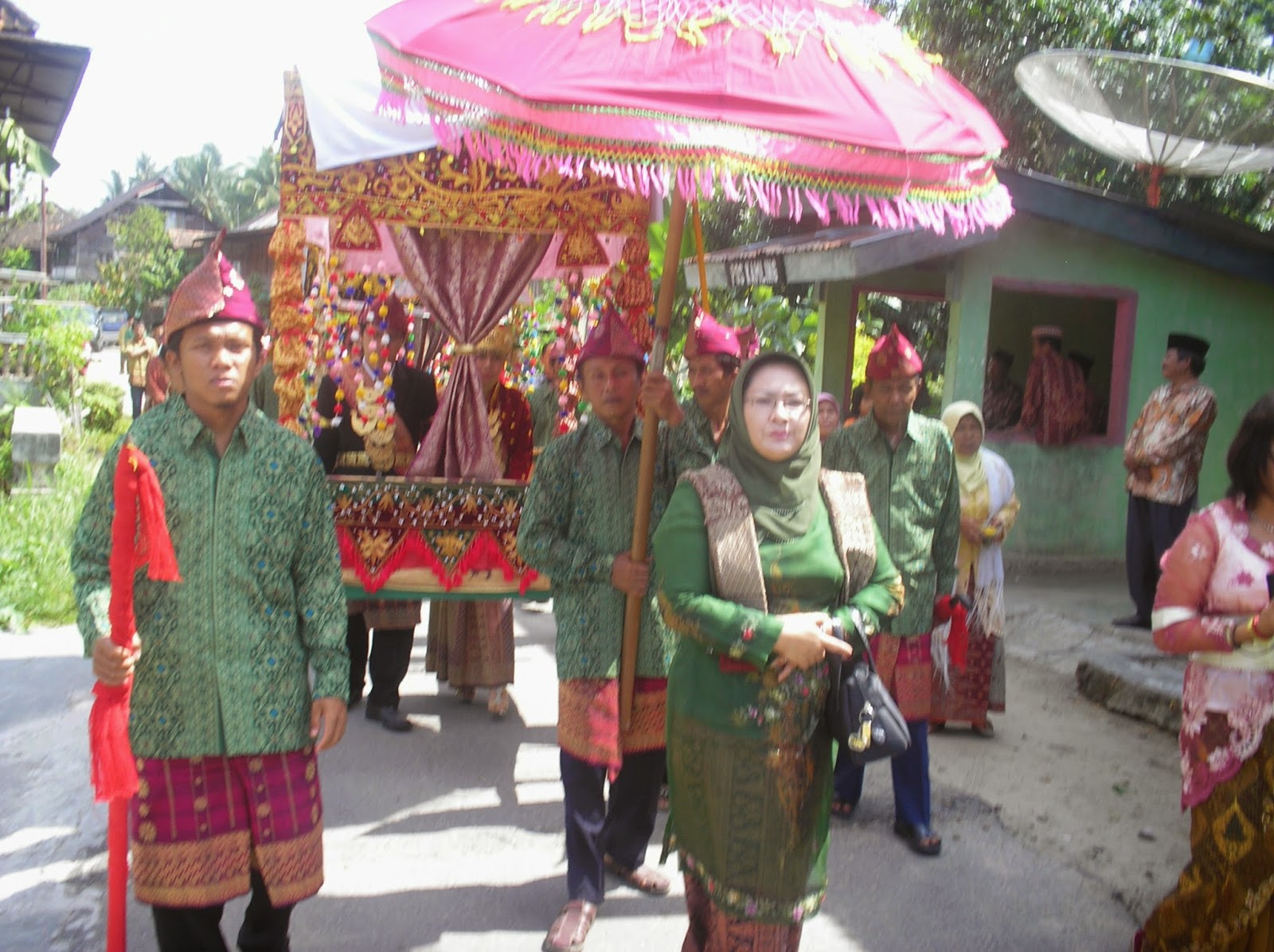 Prosesi Pernikahan (Nayuh) Daerah Ranau
