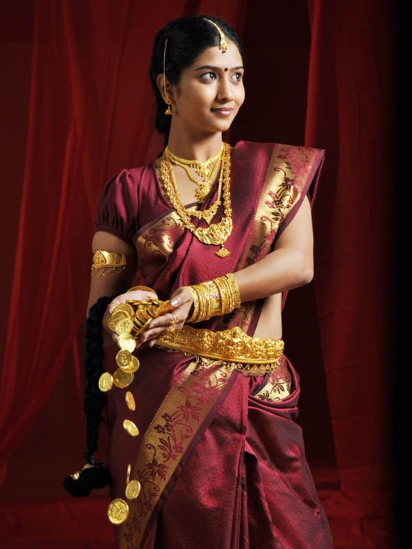 .: Liya Sree in Silk Saree Photo Gallery