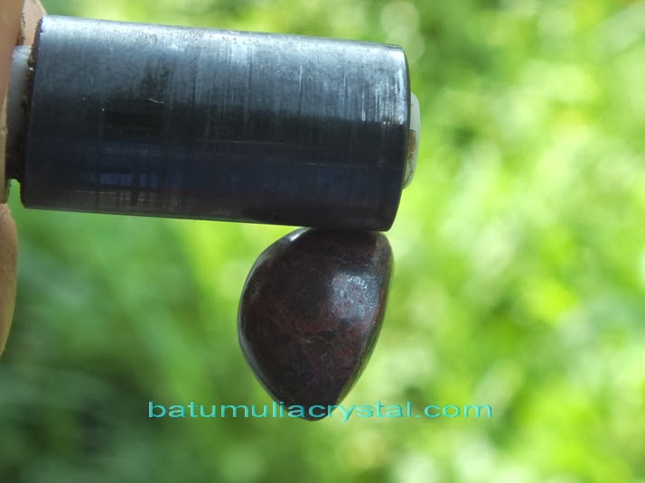 JAVA GEMSTONES: Batu Badar Besi Nempel Magnet