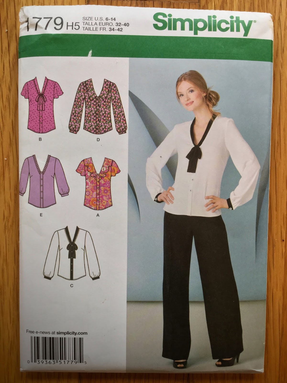 Sharp Little Needles: Finished Project: Simplicity 1779, aka "Pointy ...