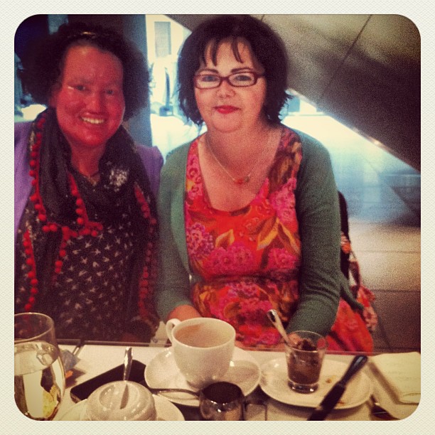 CurlyPops: April 2013