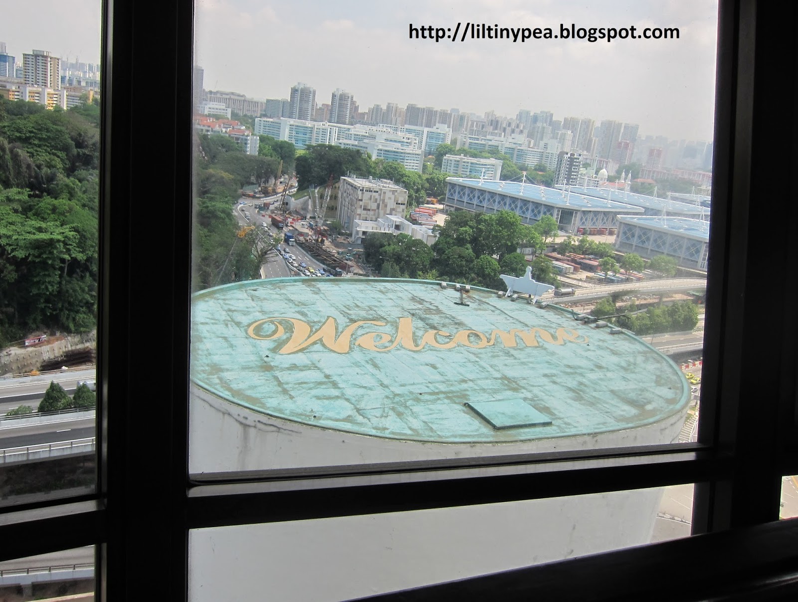 Tiny Pea's Travel & Foodie experiences: [Foodie] Prima Tower Revolving ...