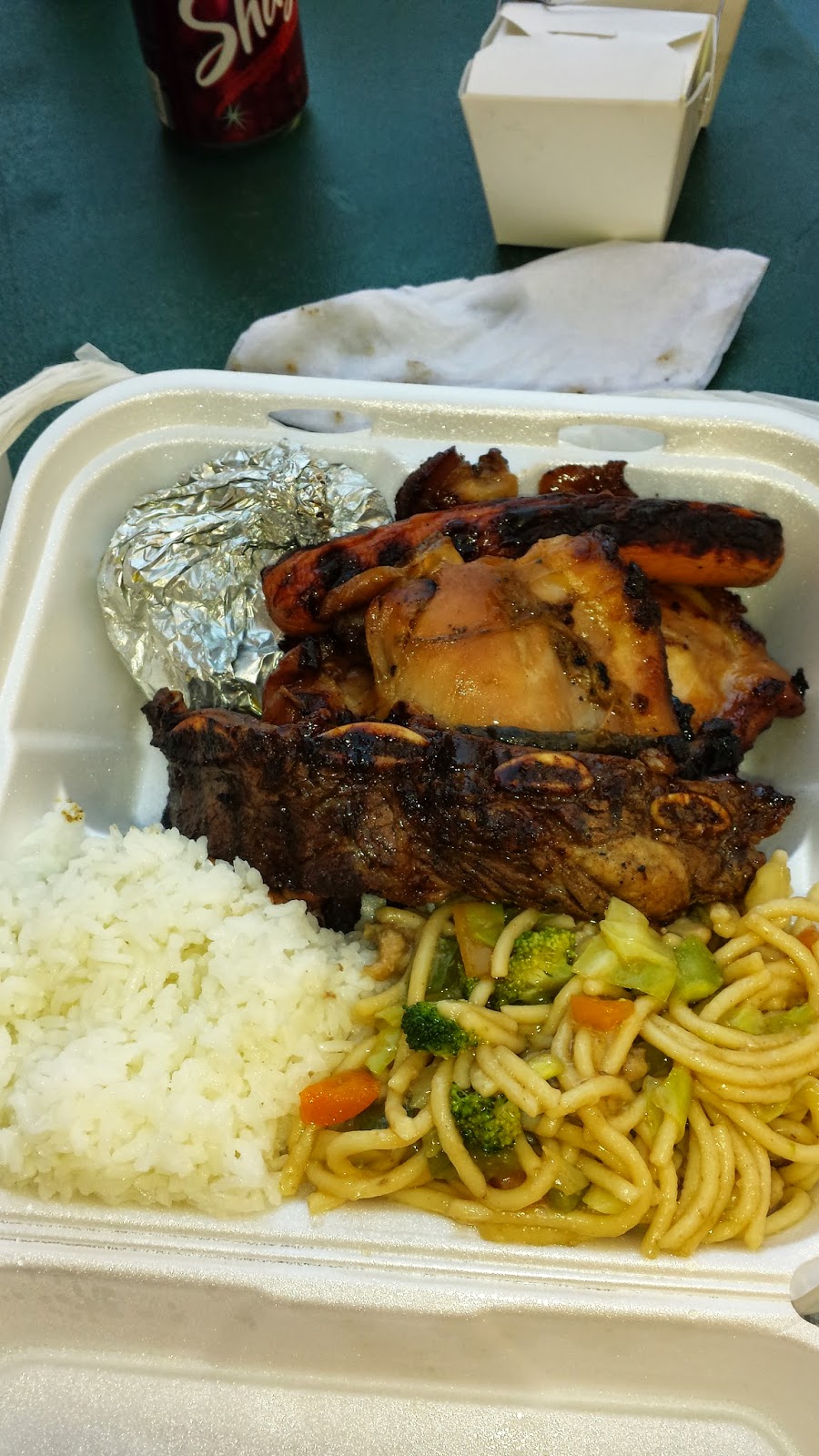Robert's World: PLATE LUNCHES WITH MUCH ALOHA